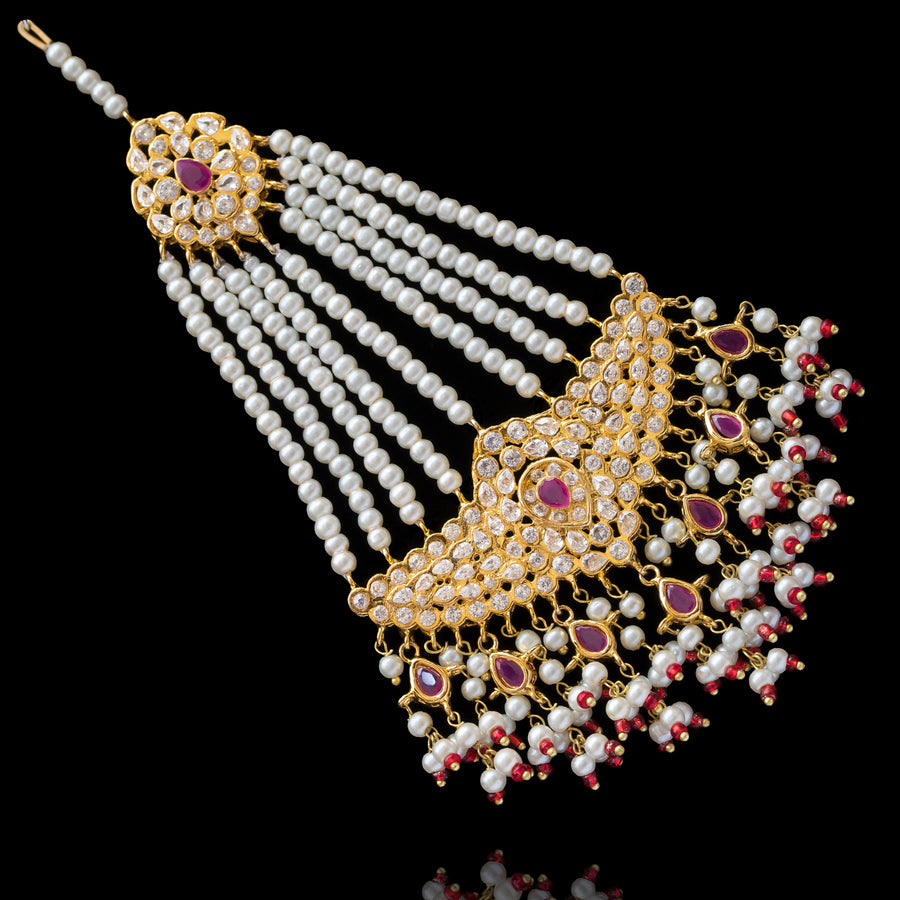 Head Pieces – á La Couture