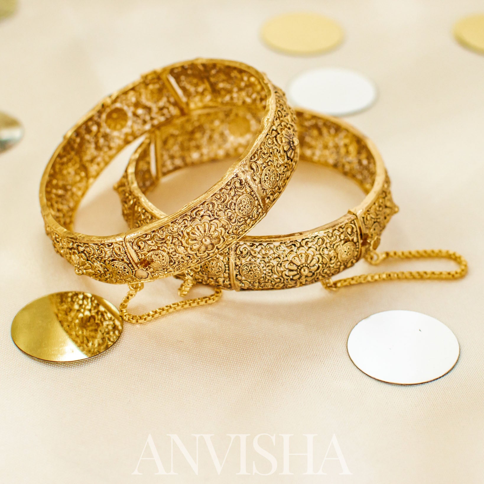 Anvisha Bangles – á La Couture