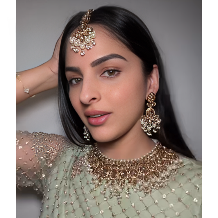 Hamda's Minza Look – á La Couture